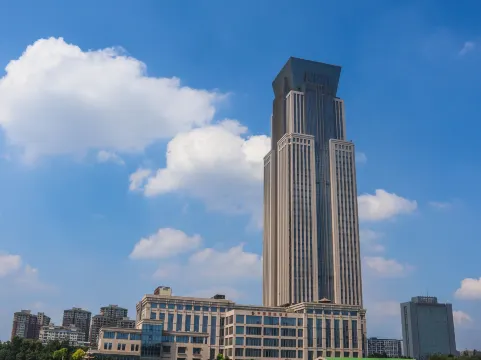 Zhongyuan International Hotel - Xuchang