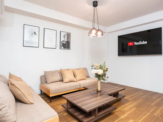 Art Namba Higashi - Nanba