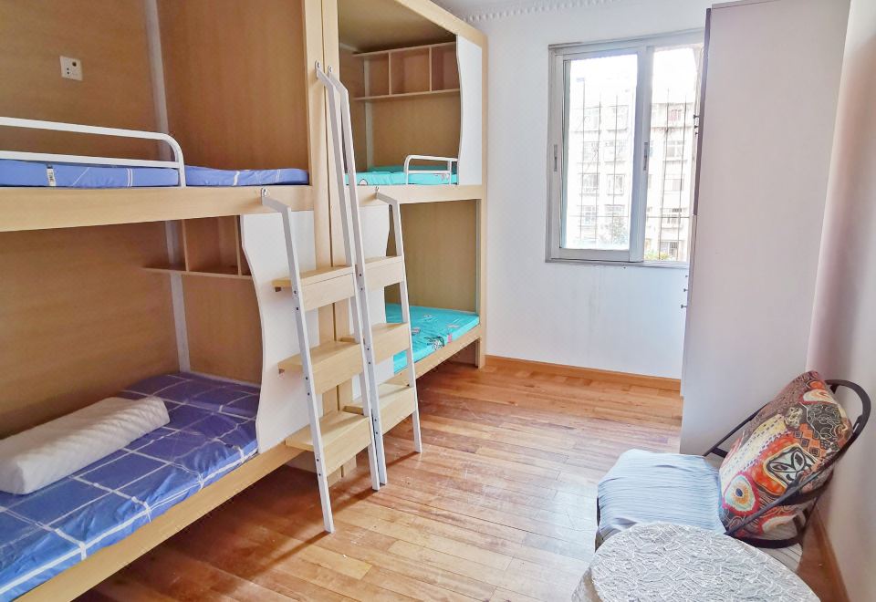 Kunming June Girl Hostel (Nanping Pedestrian Street)(昆明六月女生青年旅舍（南屏步行街店 ...