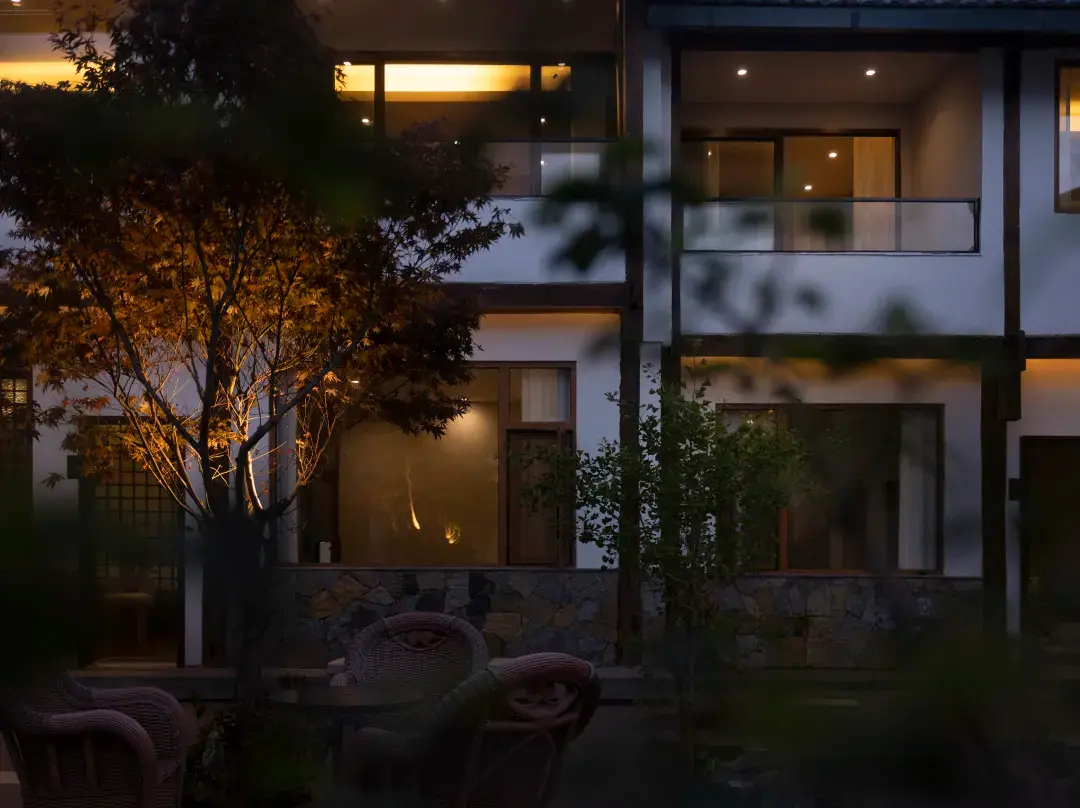 One Mountain House · Snowy Mountain Sunny Residential Homestay - Lijiang