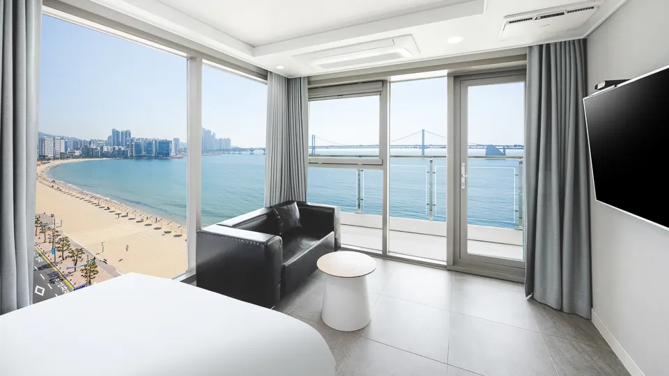 El Momento Gwangan - Busan