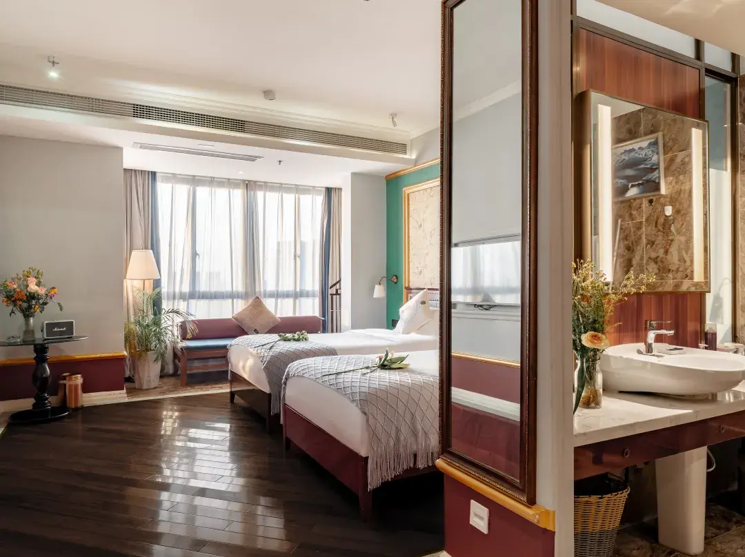 Yinzuo, Fifth Street, No. 191, Beihai Avenue - Beihai