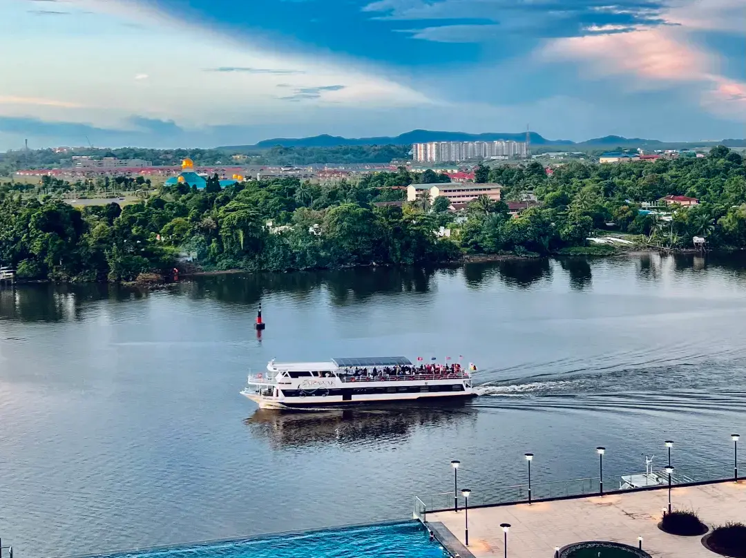 Loff Suite River View 2 Bedroom At Riverine Diamond Resort - Sarawak