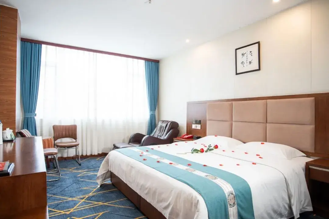 Jialong Hotel - Guangyuan