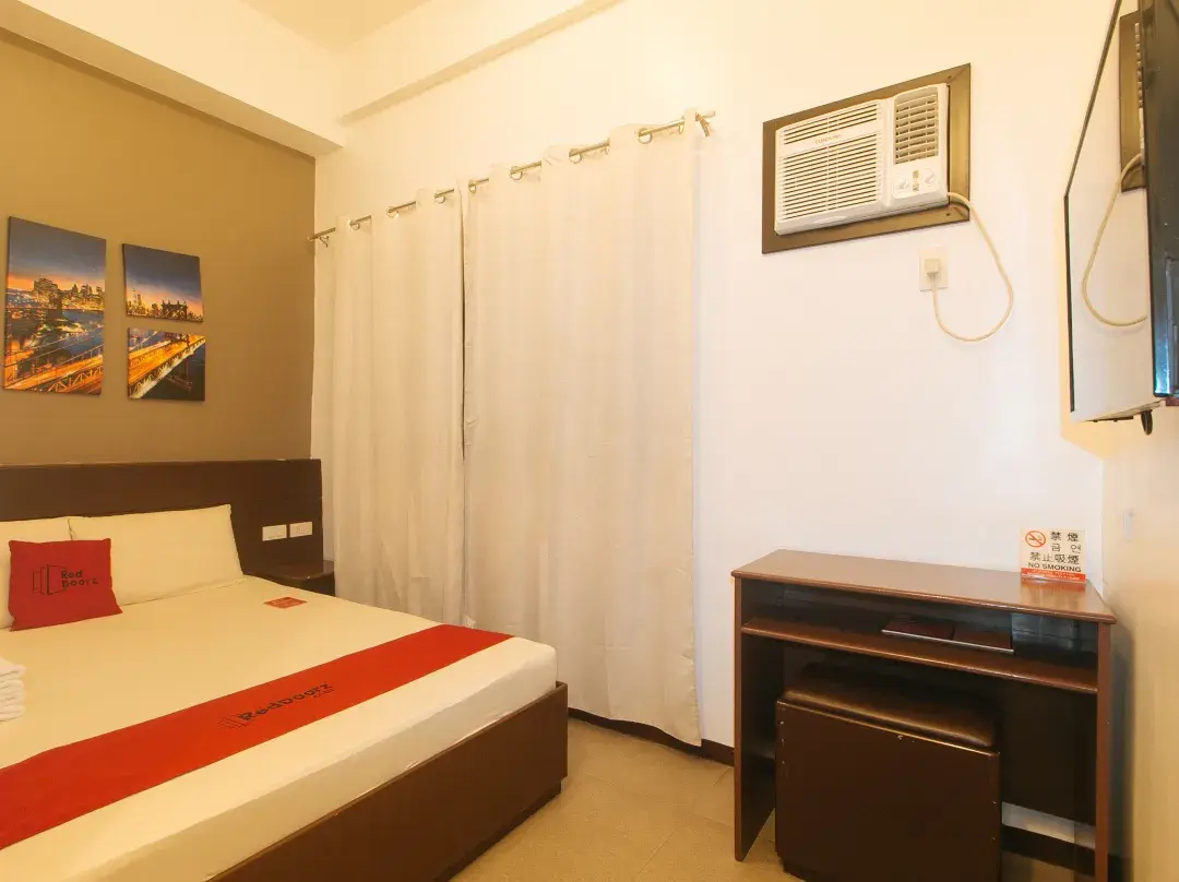 Reddoorz @ Traveler Inn Matina - Davao City