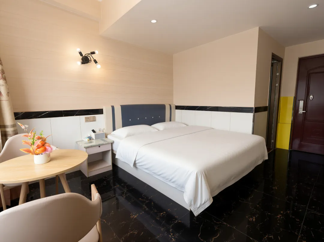 Sanxi Road E-sports Hotel - Haikou