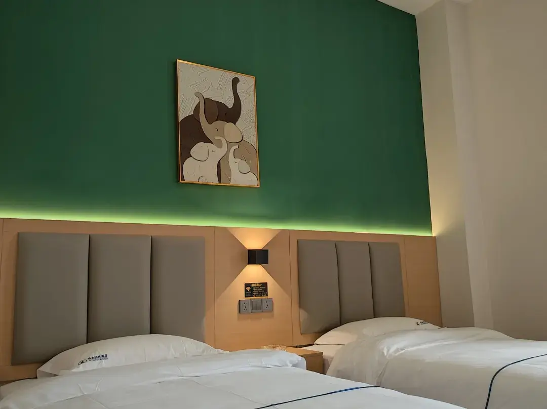 Wanli Hotel - Móng Cái