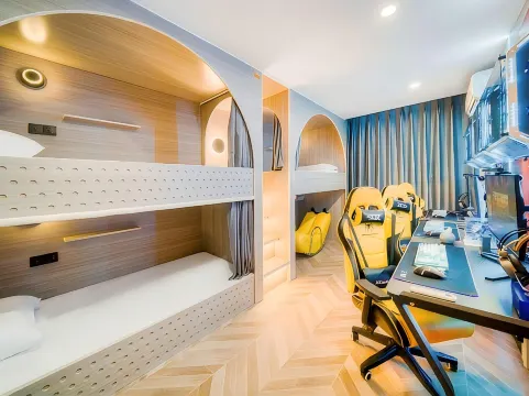 Star Flight Capsule Hotel) - Hangzhou