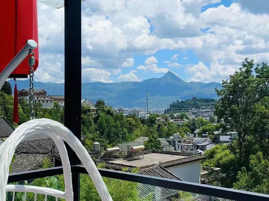 Manyu · Listening To The Wind Firstsight Scenic Accommodation - Lijiang