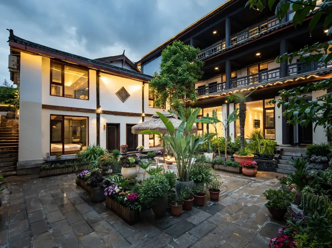 Lijiang Second Life Inn - Lijiang