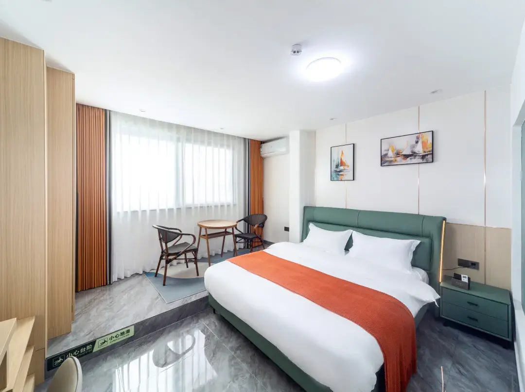 Chaotang Bieyuan Hostel - Sanya