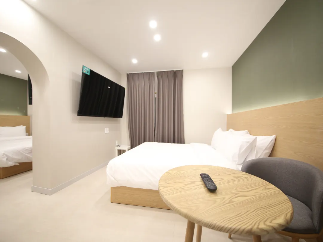 Calm Rest Hotel Masan - Tongyeong-si