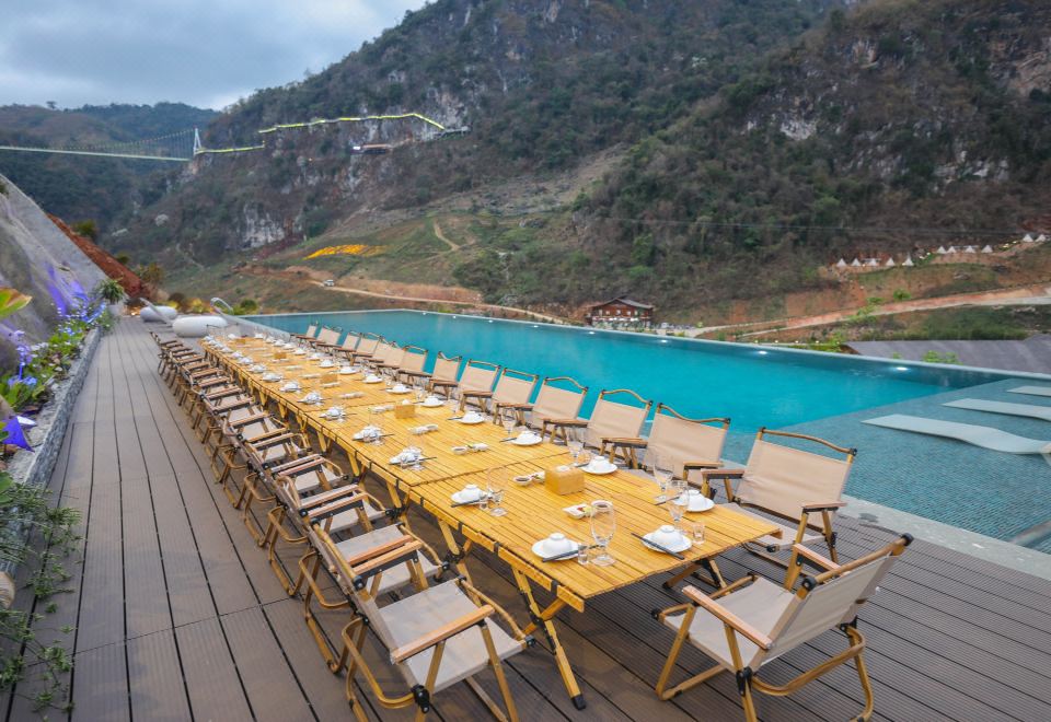 Moc Chau Island - The Bullet Hotel お得に宿泊予約-モクチャウ | Trip.com