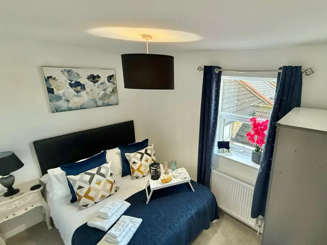 Elegant City Retreat - Watford