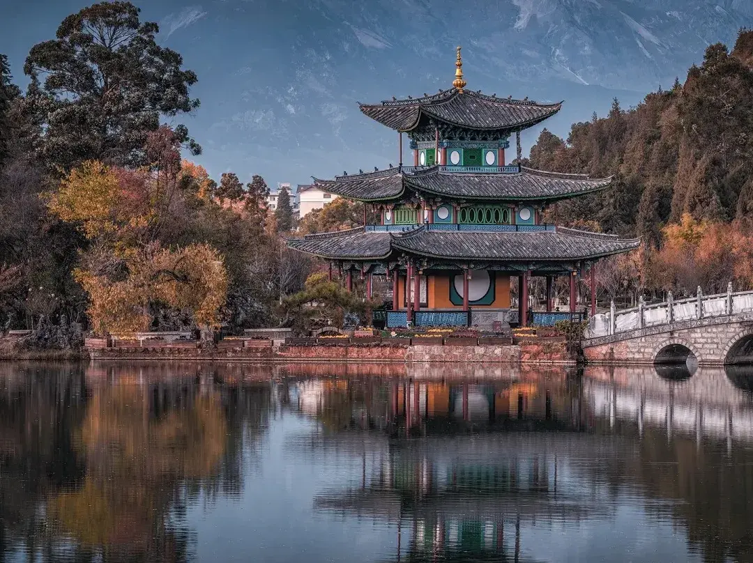 Yuqian Reflecting Snow Verdant Inn·mootan Scenic Resort Stay - Lijiang