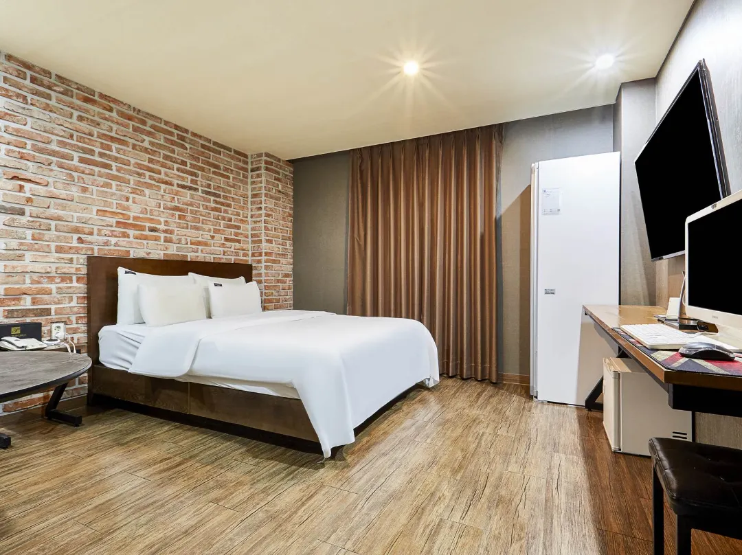 Paradise Hotel - Yeoju-si