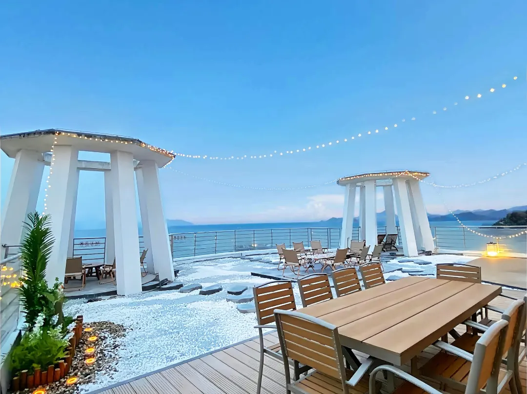 Yili Quanxian Seaview Hotel Apartment - 