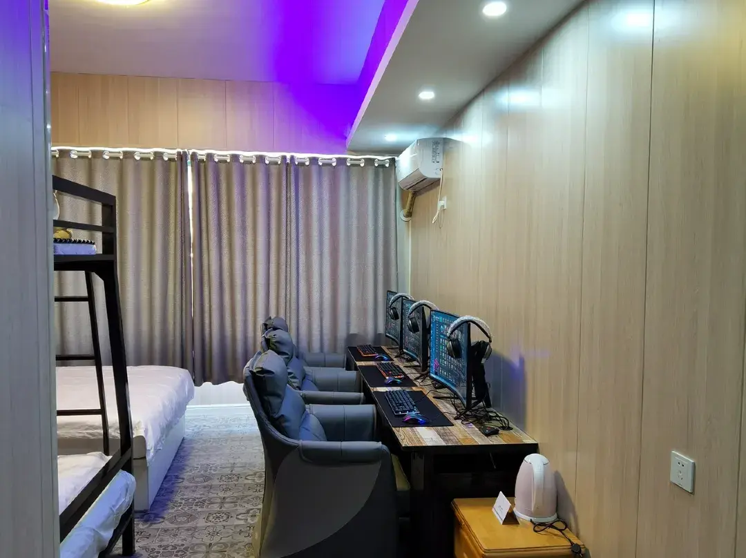 Hefei Aishang E-sports Hotel - Hefei