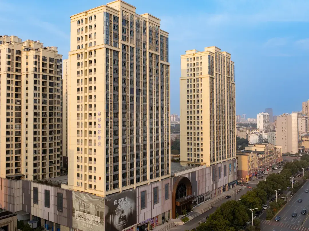 Zhuoyue Smart Hotel - Xianning