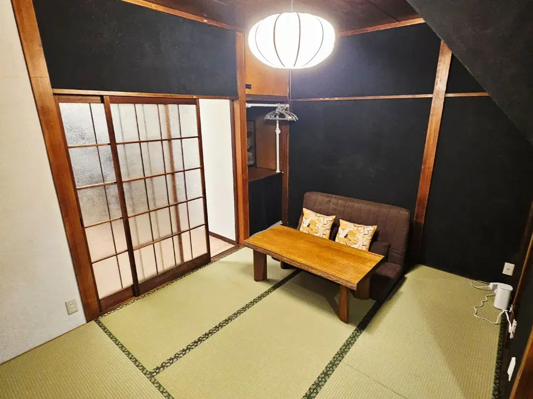 Haruhouse - Tokyo