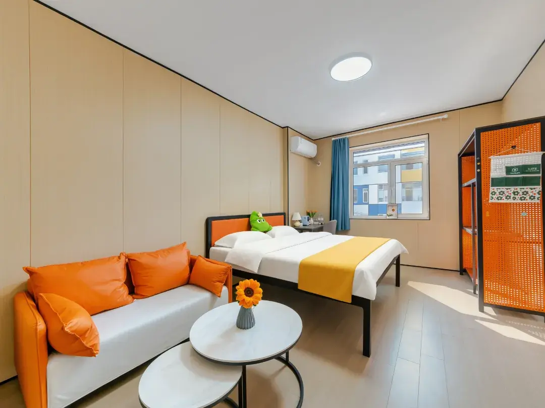 Qingdao Haiyu Homestay ) - 青島市