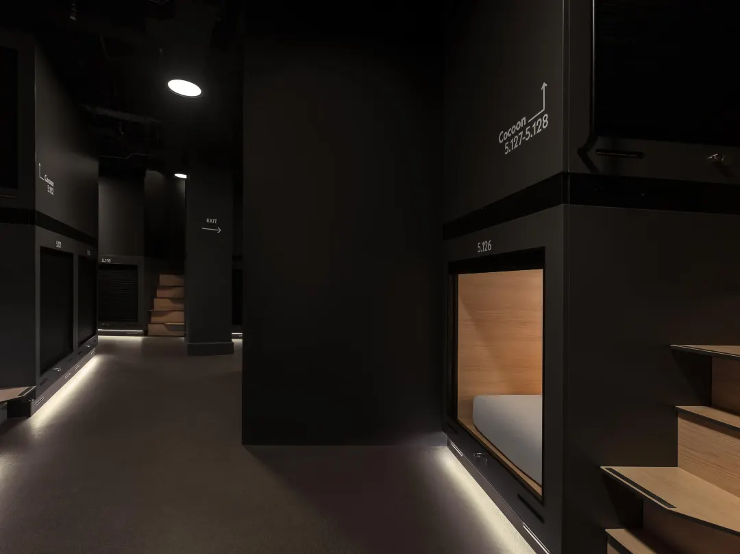 Zedwell Capsule Hotel Piccadilly Circus - Barnes