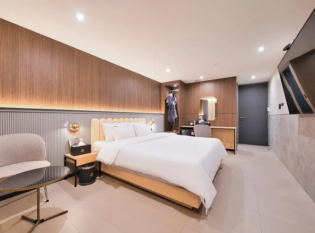 Suwon Hound Hotel - Suwon-si