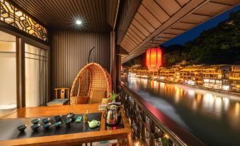 Phoenix Wanfeng Yushe Light Luxury Homestay (Hongqiao Branch, Fenghuang ...