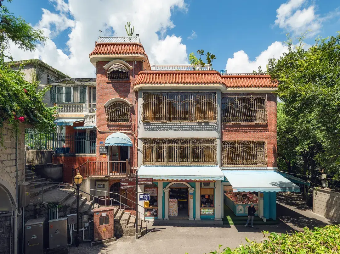 Xiamen Gulangyu Longshan Villa Cafe Hostel - Xiamen