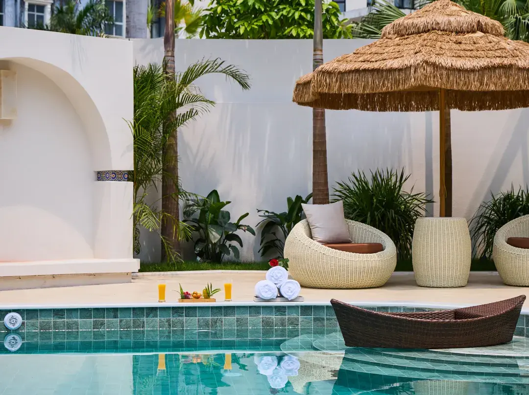 Floral Lux Hotel · Lingguo Hotel - Beihai