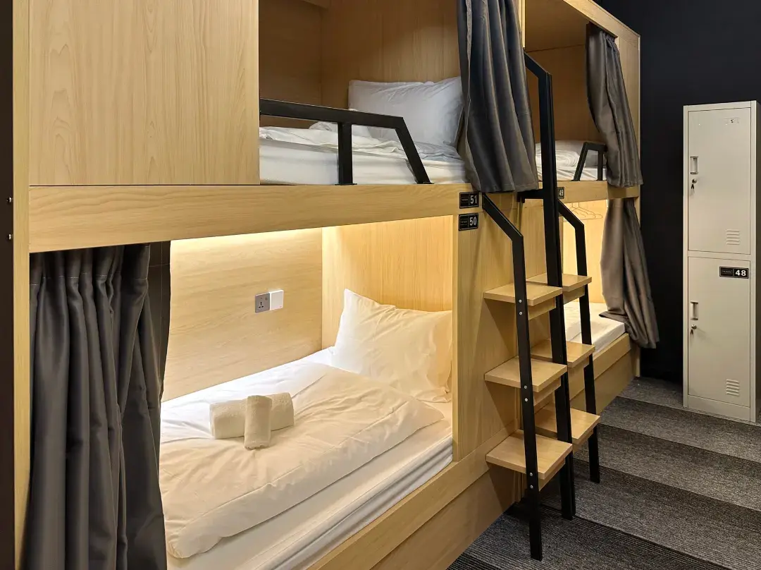 The Room Capsule Hotel - Singapore