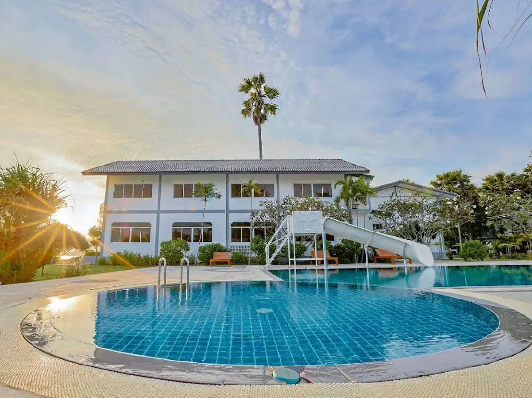 The Princess Beachfront Resort - Klaeng District