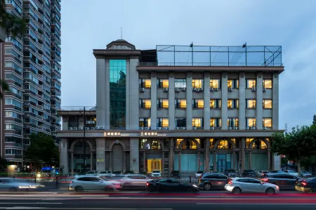 Weiting Hotel (Shanghai Xujiahui Shanghai Stadium) Reviews: 909 Real ...