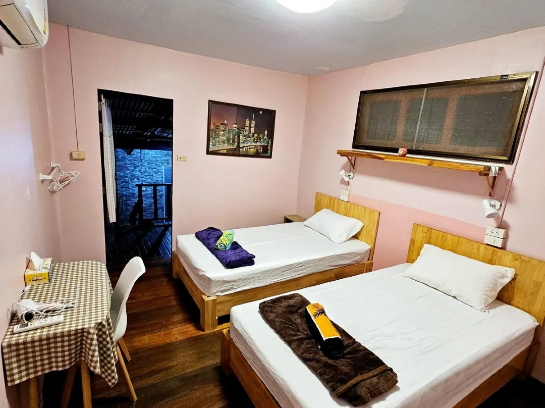 Let's Sea Hostel - Krabi