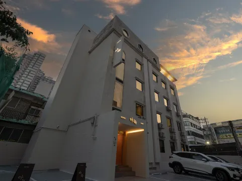 Aank Hotel Guri - Namyangju-si