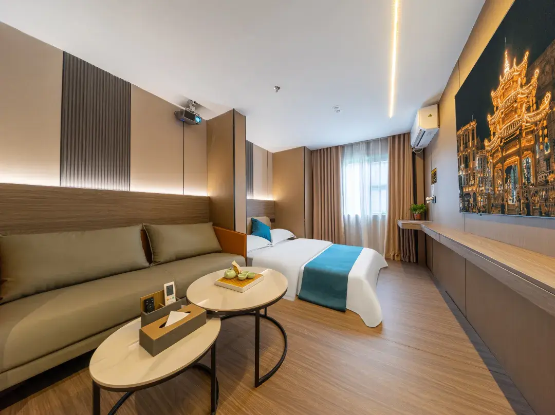 Small Town Story Hostel - 가오슝