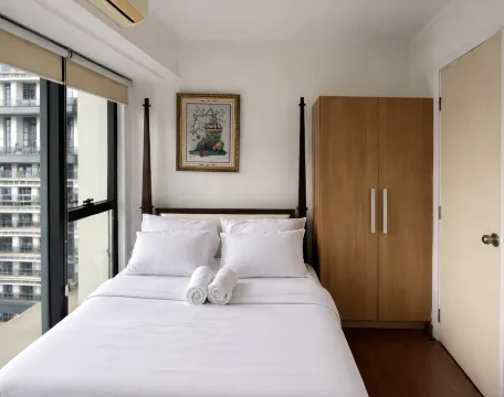 Stayluxia Knightsbridge Boutique Hotel - Makati