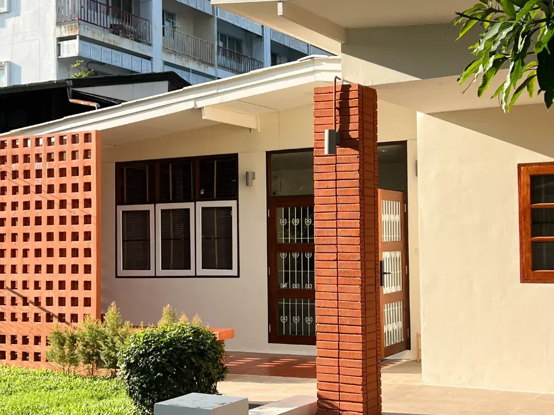 Ray's Home,3br With Front Yard,walkable To Nimman - Chiang Mai