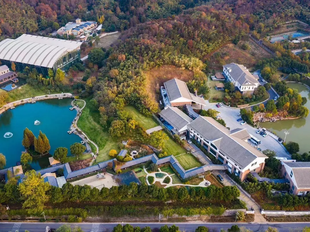 Qinglongshanzhuang Hotel - Nankin