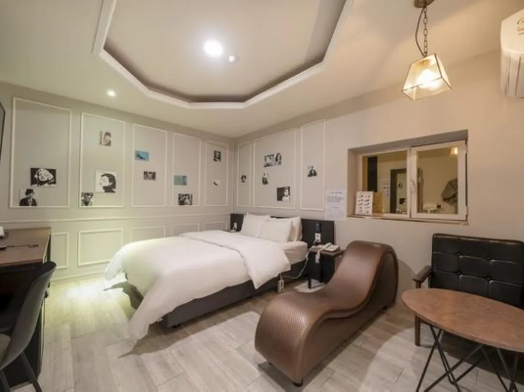 Ilsan Wainscot Hotel - Goyang