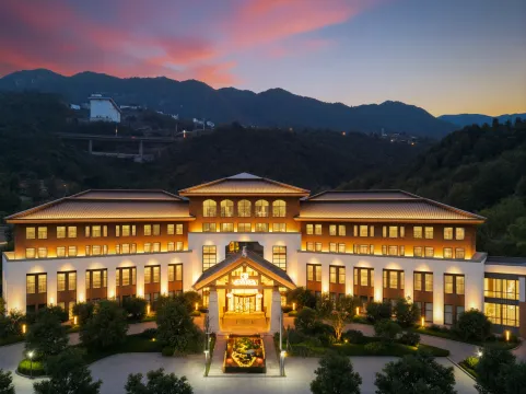 Jiutian Hotsprings Hotel - Tongren