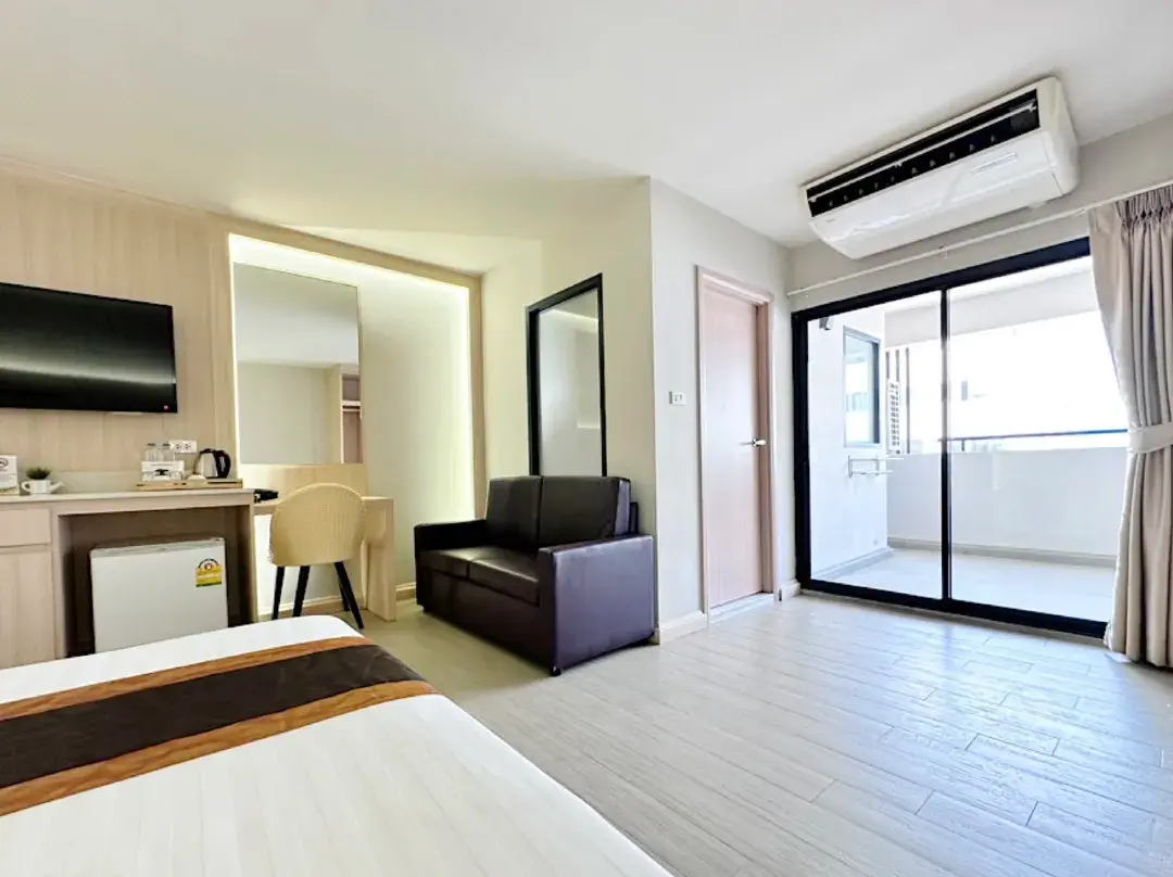 O2 Luxury Hotel - Bang Phli District