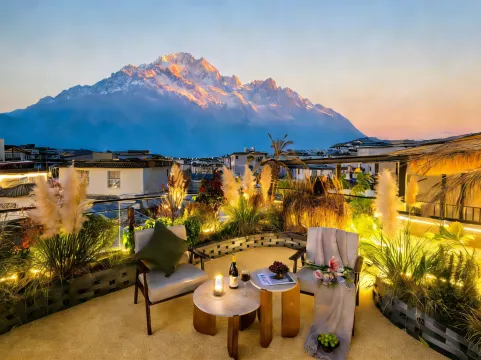 Qianman ·Vista Snow-view Panoramic Cloud Art Garden Homestay - Lijiang