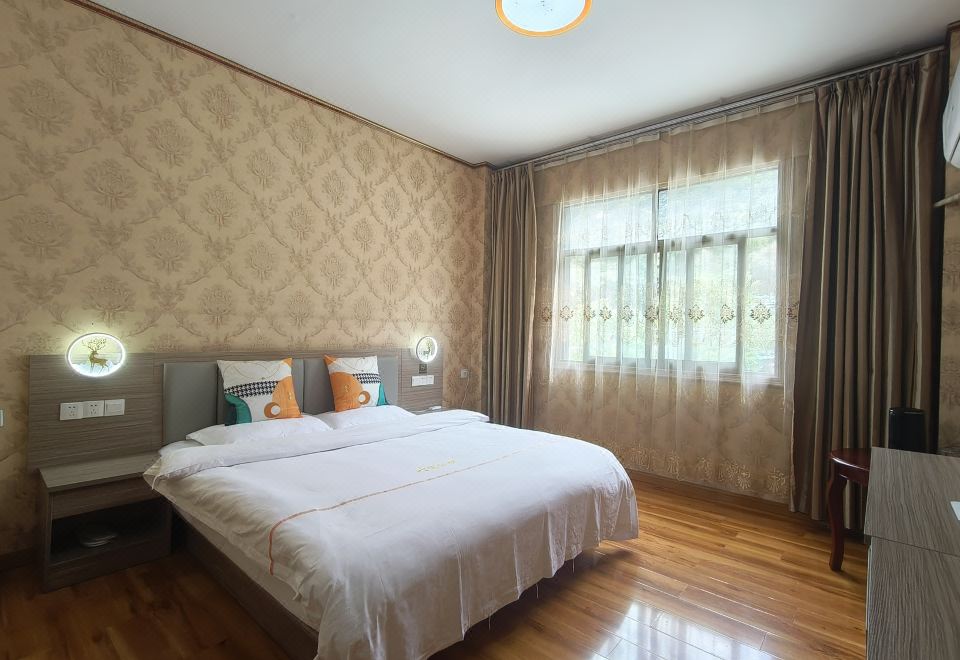 Tibet Bomi Qiyi Hotel(波密七宜宾馆), Bome - 2026 Updated Prices, Deals ...