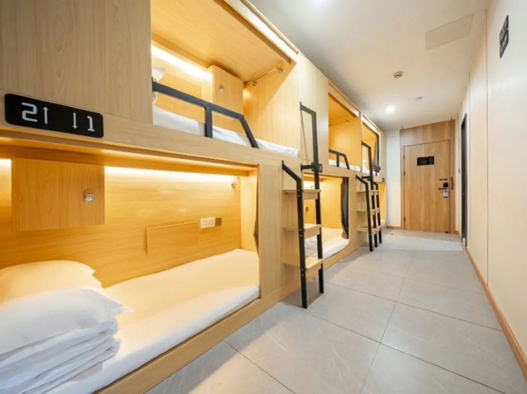 Four Two Home Youth Hostel - Shenzhen