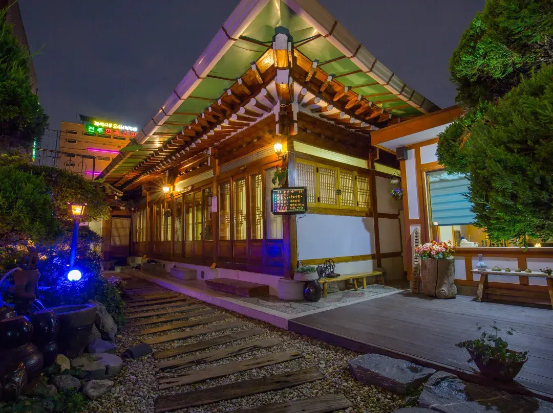 Jeonju Tteulanchae Hanok Stay - Jeonju-si