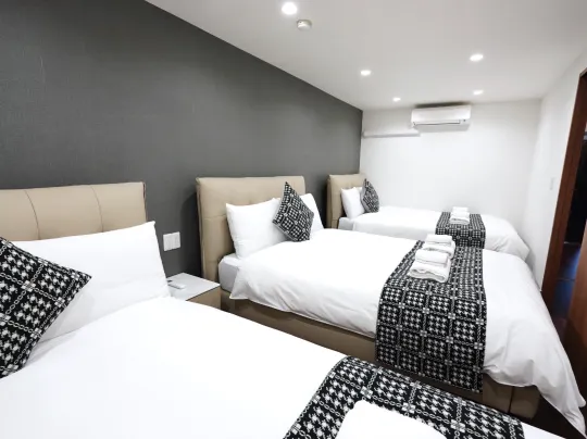 Nipponbashi  Royal - Nanba