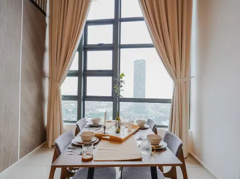 Ekocheras Cozy Suite Above Mall & Mrt With Cityview - Cheras