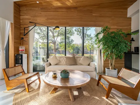 Zizai 25 Designer Boutique Homestay - Shanghai