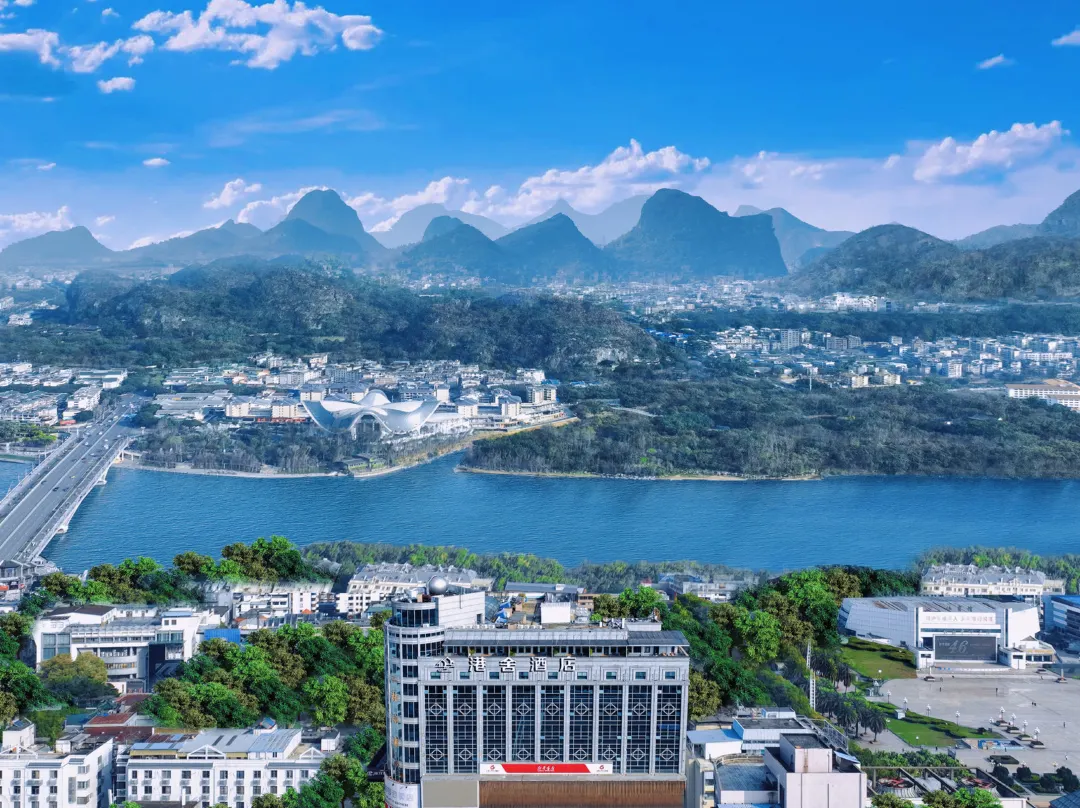 Cozy Home Rooftop Scenic Hotel - Guilin